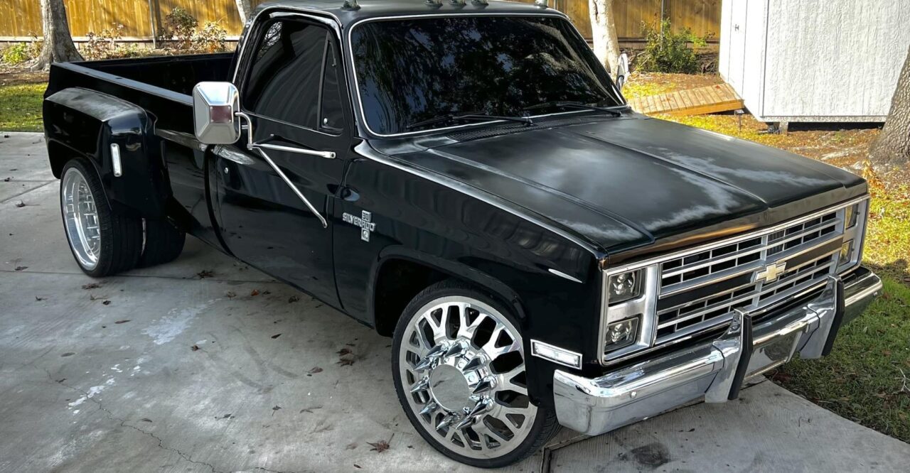 JK Motorsports | Home of the Original Phantom 10 Lug & Tuck Dually Wheels